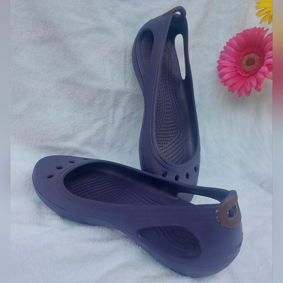 Shoes | Crocs Classic Sandals Form Shoes | Poshmark